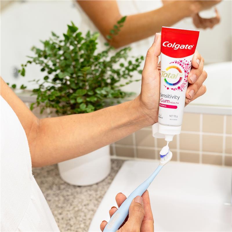 Buy Colgate Toothpaste Total Sensitivity & Gum Original 115g online at ...